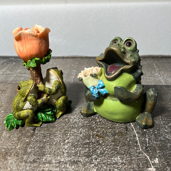 Accents | Vintage Frog Figurines Resin And Ceramic Flower And Romance ...